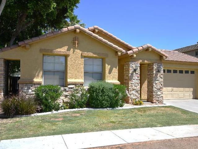 3 Br, 2 bath, Single Family 5310 E Harmony Ave