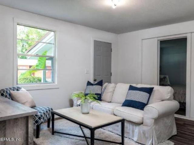 3 Br, 2 bath, Single Family 5364 Marybudd Avenue