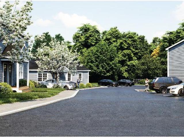 3 Br, 2 bath, Single Family 5 Cobblestone Place