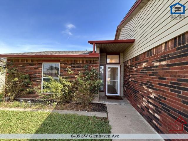 3 Br, 2 bath, Single Family 6409 SW Glenhaven Ave