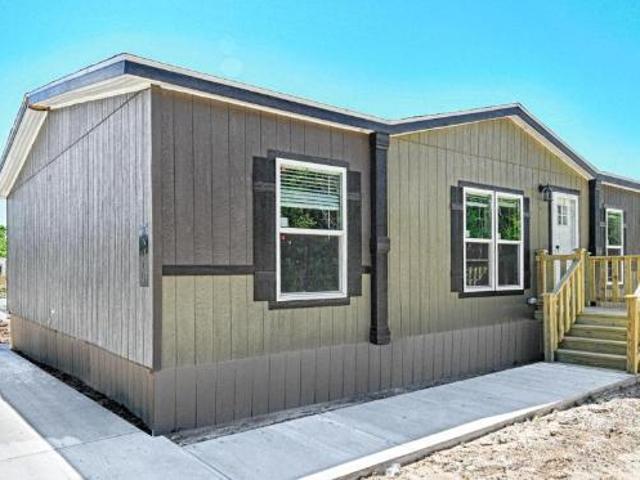3 Br, 2 bath, Single Family 640 Kevin St