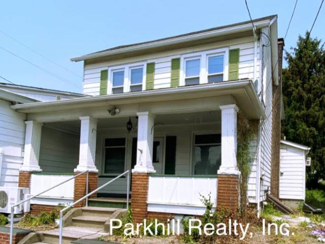 3 Br, 2 bath, Single Family 641 George Street