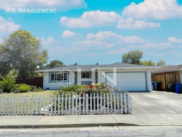 3 Br, 2 bath, Single Family 642 Vesper Ave