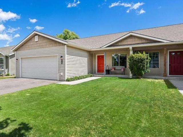 3 Br, 2 bath, Single Family 64 Empire Loop