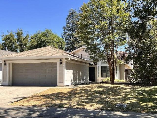 3 Br, 2 bath, Single Family 6540 Shasta Creek Way
