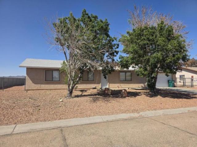 3 Br, 2 bath, Single Family 6615 Nielsen Way