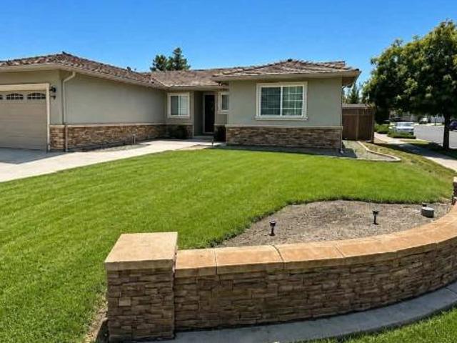 3 Br, 2 bath, Single Family 668 Faraone Dr