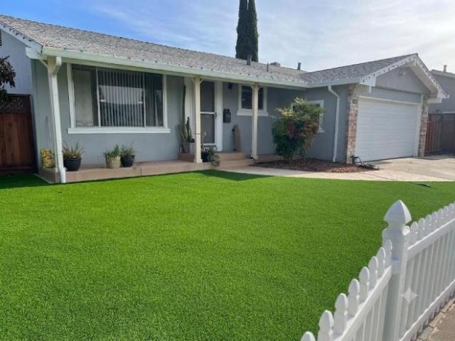 3 Br, 2 bath, Single Family 6728 Melody Ct