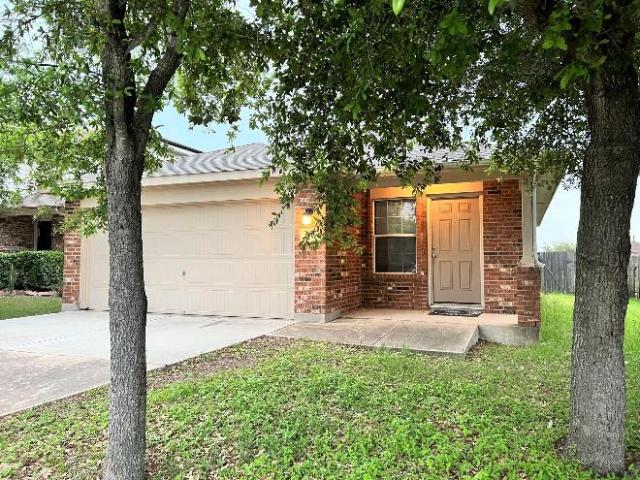 3 Br, 2 bath, Single Family 6733 Plains Crest Dr