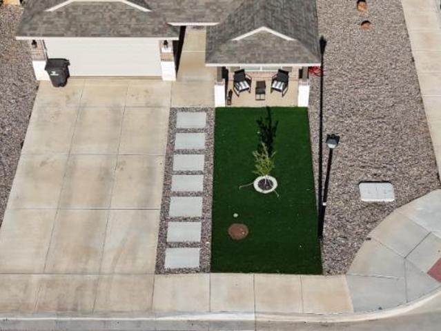 3 Br, 2 bath, Single Family 6800 Lonesome Dove Ln