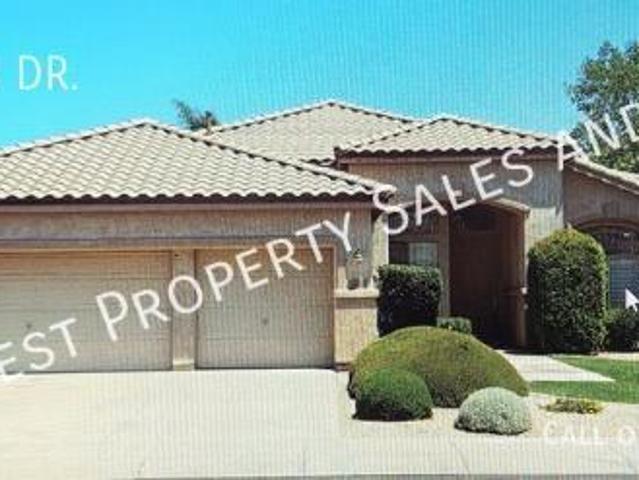 3 Br, 2 bath, Single Family 682 W Raven Dr