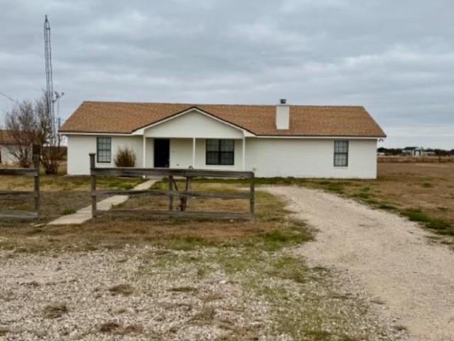 3 Br, 2 bath, Single Family 689 Birdie Ln