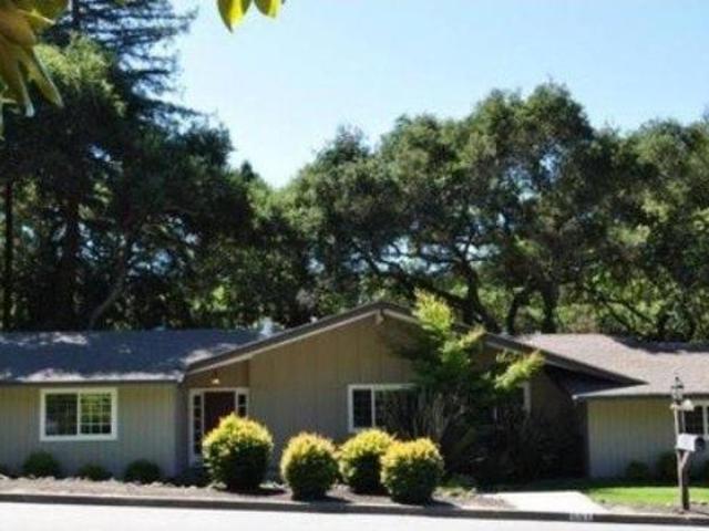 3 Br, 2 bath, Single Family 693 Glorietta Blvd