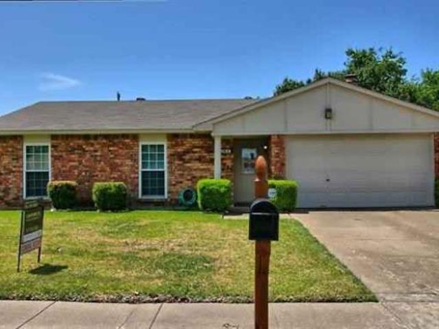 3 Br, 2 bath, Single Family 6900 Glendale Dr