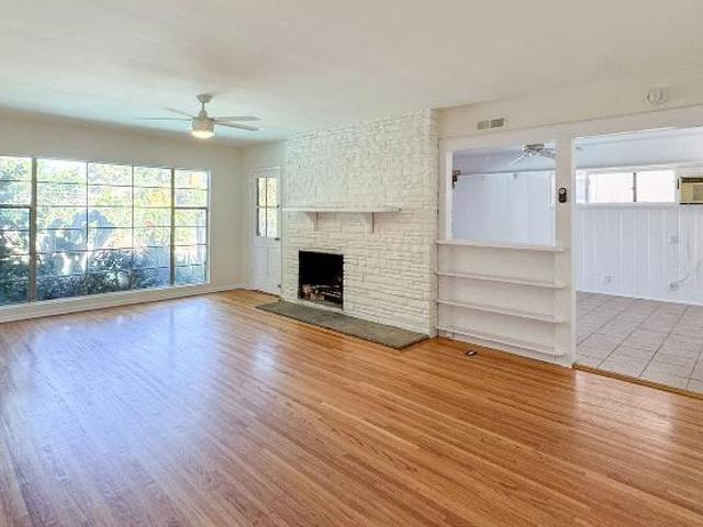 3 Br, 2 bath, Single Family 6941 Mclennan Ave