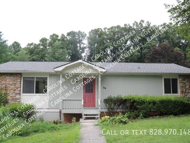 3 Br, 2 bath, Single Family 69 Beechwood Dr