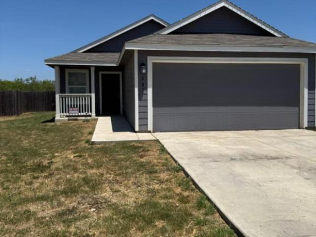 3 Br, 2 bath, Single Family 607 Vermilion