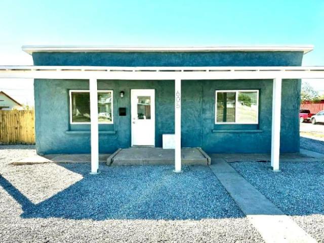 3 Br, 2 bath, Single Family 605 New York Ave