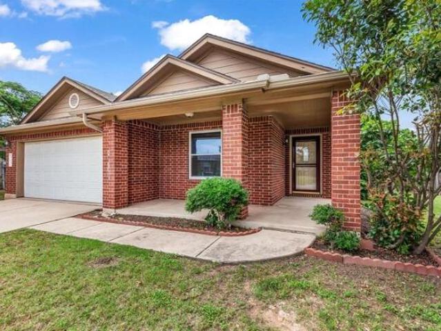 3 Br, 2 bath, Single Family 609 Golden Gate Drive