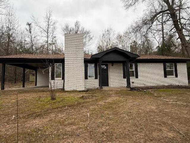 3 Br, 2 bath, Single Family 611 Sand Ave