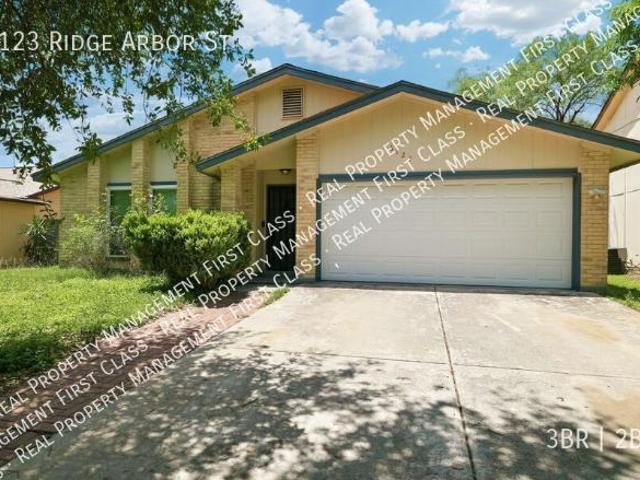 3 Br, 2 bath, Single Family 6123 Ridge Arbor St