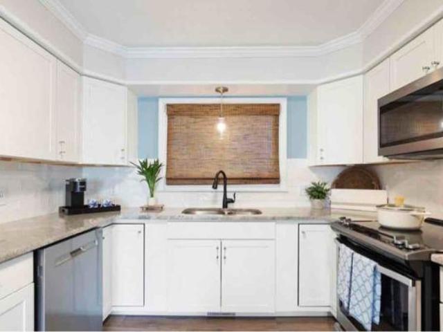 3 Br, 2 bath, Single Family 617 Porters Neck Rd