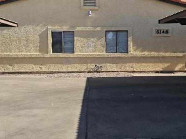 3 Br, 2 bath, Single Family 6148 E Greenway