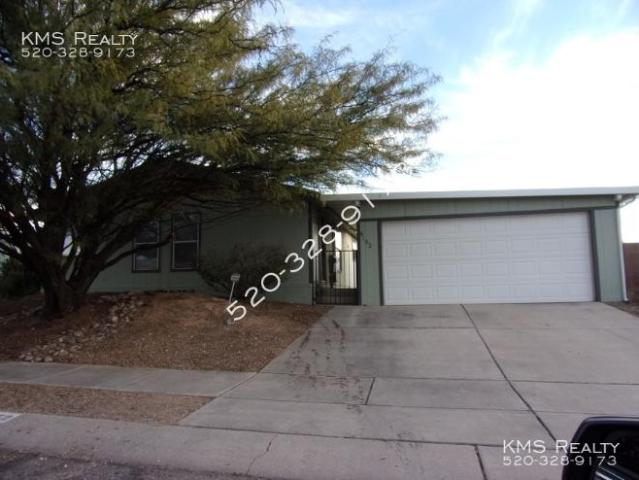 3 Br, 2 bath, Single Family 6152 E Ship Rock Drive