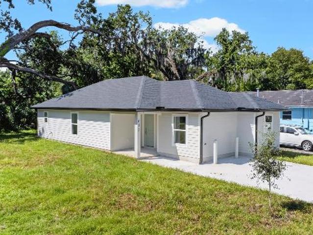 3 Br, 2 bath, Single Family 615 Cedar Street