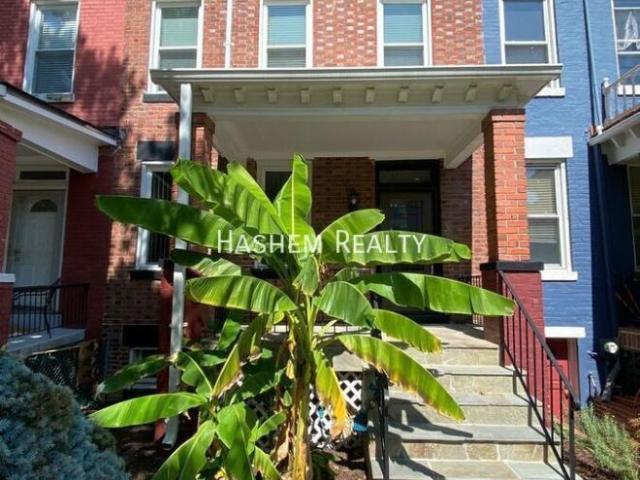 3 Br, 2 bath, Single Family 615 Lamont St NW