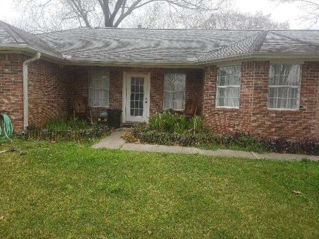 3 Br, 2 bath, Single Family 6202 Avenue P