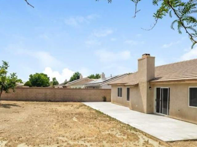 3 Br, 2 bath, Single Family 6203 W Avenue