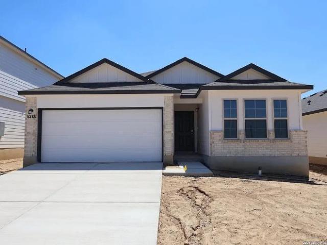 3 Br, 2 bath, Single Family 6228 Medina Oasis