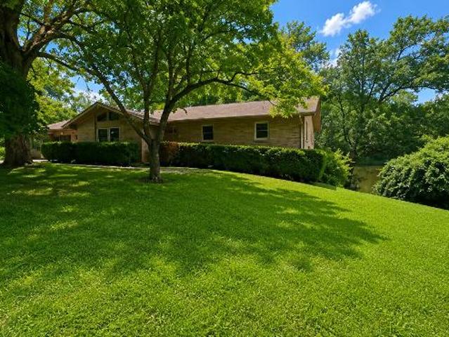 3 Br, 2 bath, Single Family 627 Froglevel Rd