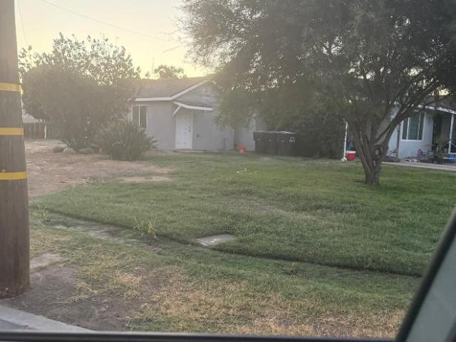 3 Br, 2 bath, Single Family 627 N Rinaldi St