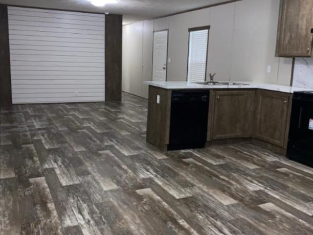 3 Br, 2 bath, Single Family 6266 Dorsett Shoals Rd