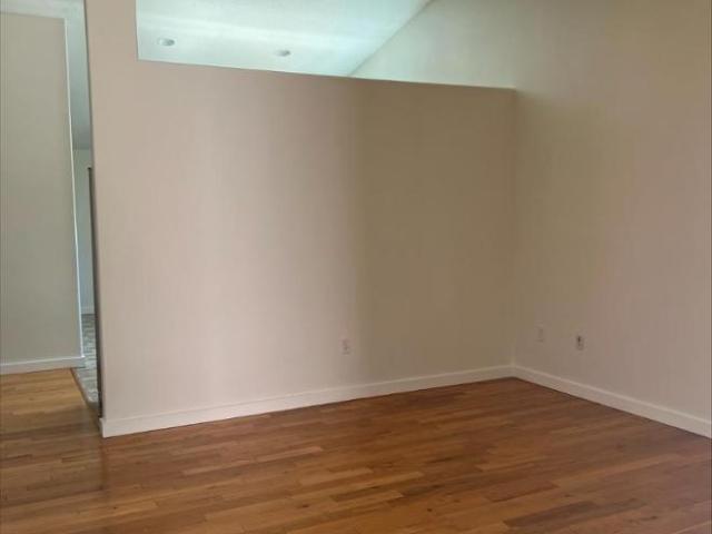 3 Br, 2 bath, Single Family 629 Northeast Whirlwind Drive