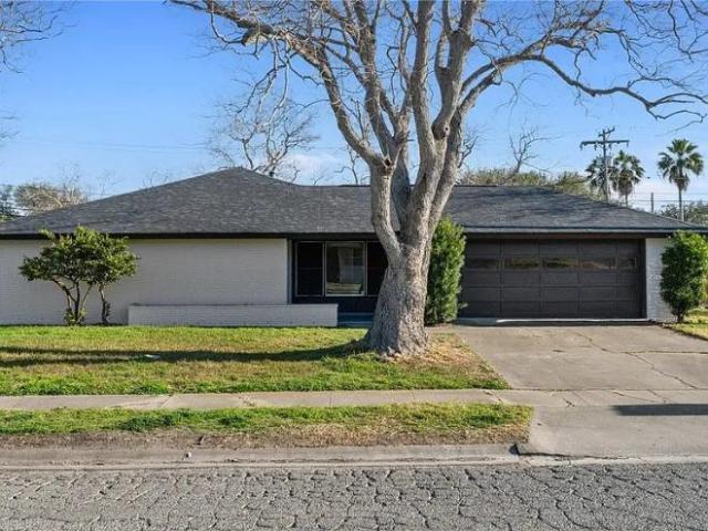 3 Br, 2 bath, Single Family 629 Peerman Pl