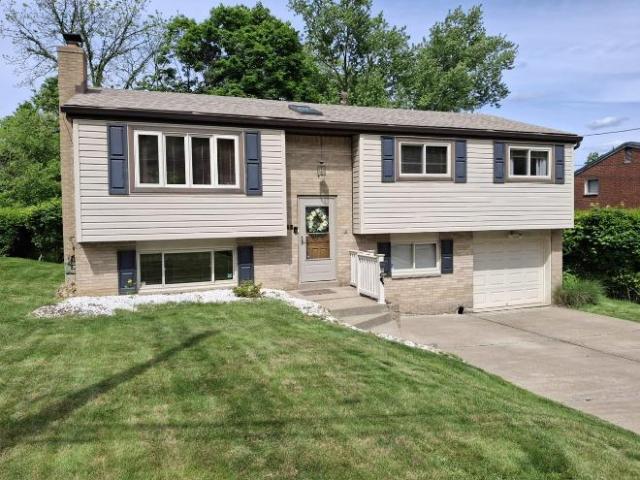 3 Br, 2 bath, Single Family 62 Dundalk Drive
