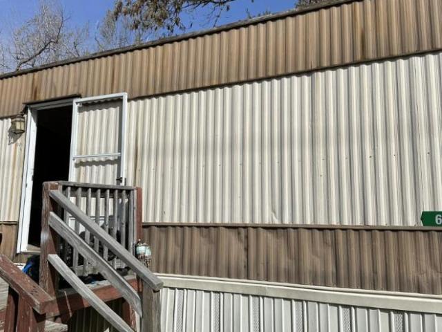3 Br, 2 bath, Single Family 6320 Crestwood Avenue