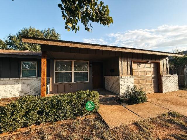 3 Br, 2 bath, Single Family 6336 N Hammond