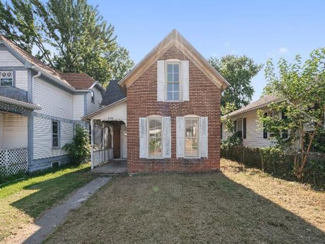 3 Br, 2 bath, Single Family 634 S Union St