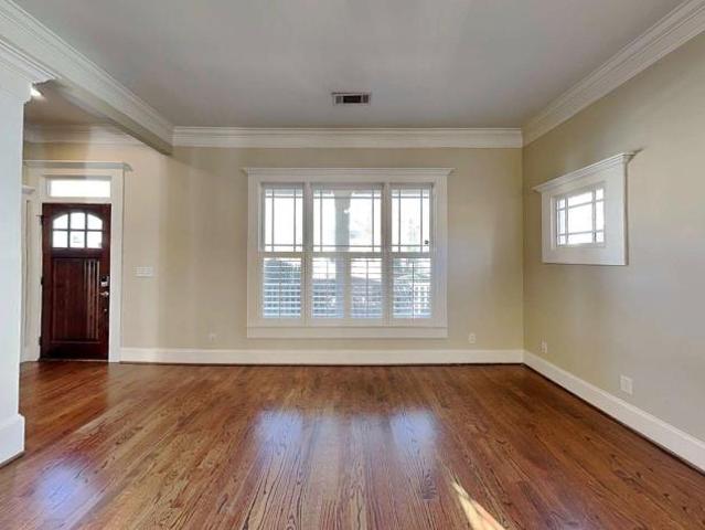 3 Br, 2 bath, Single Family 7405 N Odell Ave