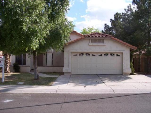 3 Br, 2 bath, Single Family 741 W Hackamore St