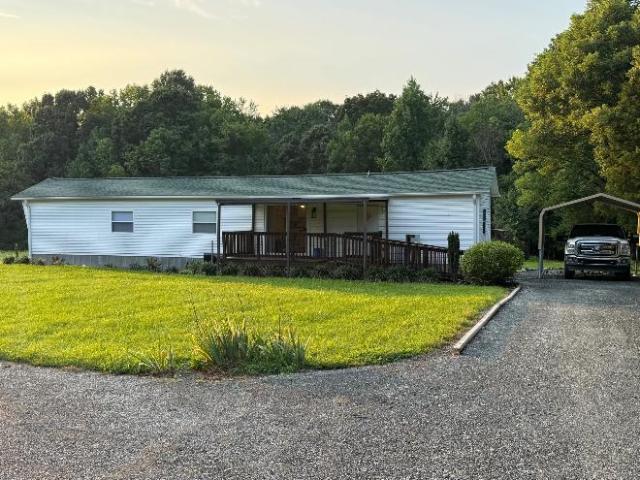 3 Br, 2 bath, Single Family 7495 Flint Hill Rd