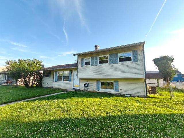 3 Br, 2 bath, Single Family 74 Scrapetown Rd