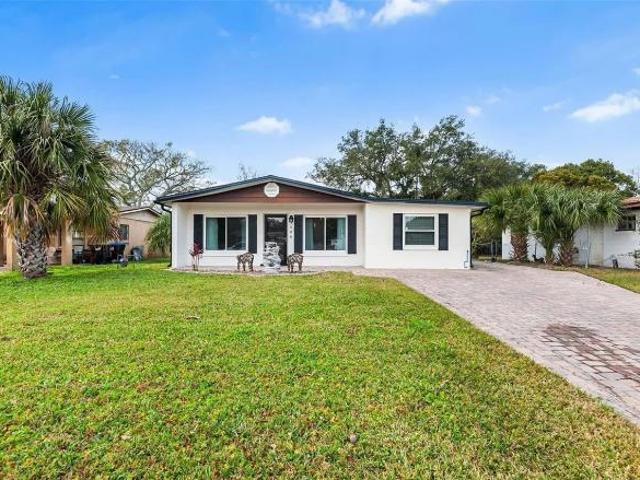 3 Br, 2 bath, Single Family 7622 Cassino Ave