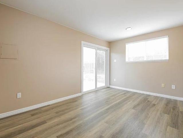 3 Br, 2 bath, Single Family 7677 Washington St