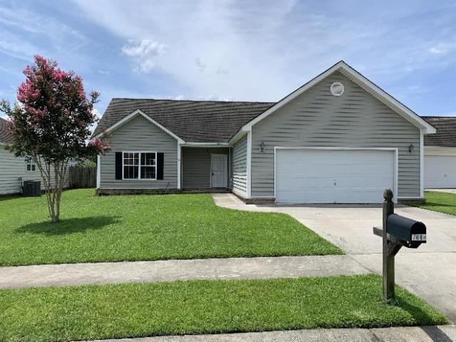 3 Br, 2 bath, Single Family 7689 Eagle Lake Rd