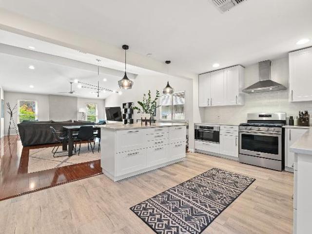 3 Br, 2 bath, Single Family 7806 Lowdes Dr